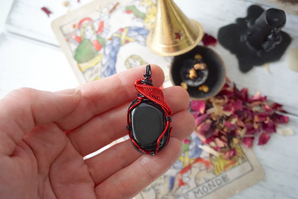 Obsidian Wrap – Red & Black Setting | Aura Collection – Designs by ...