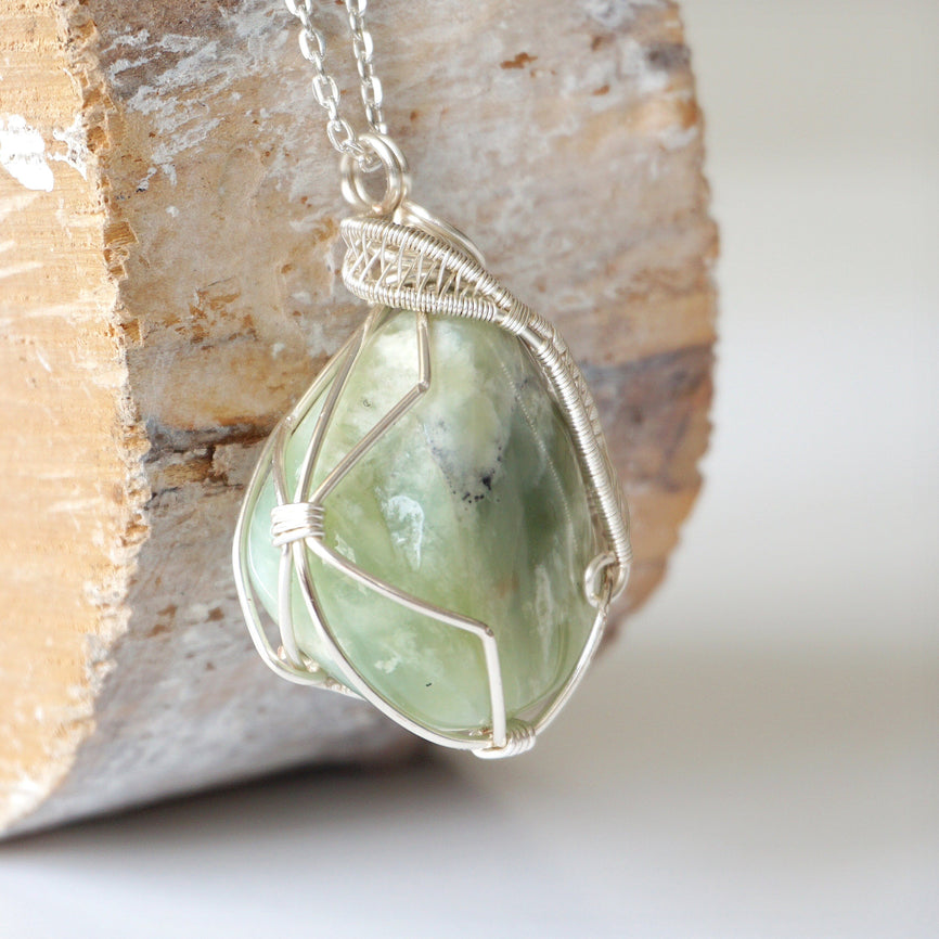 Raw Crystal Jewelry for Pisces - Bloodstone, Labradorite, Jade ...